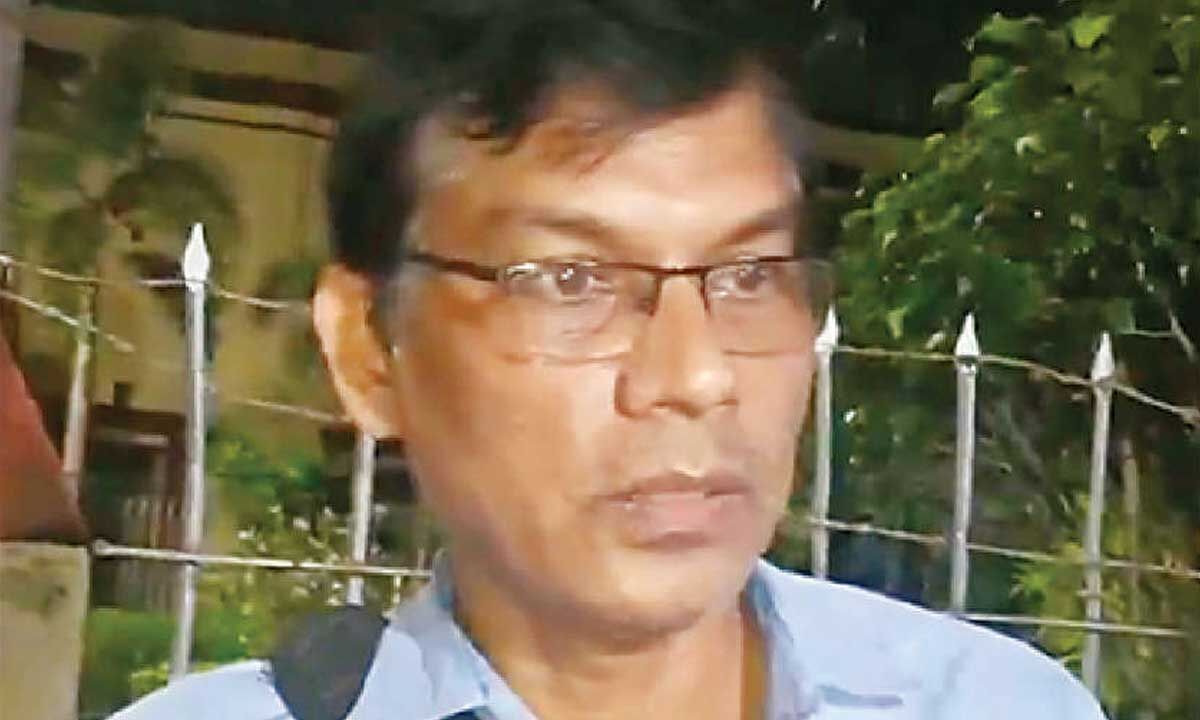 Principal arrested in student suicide bid case