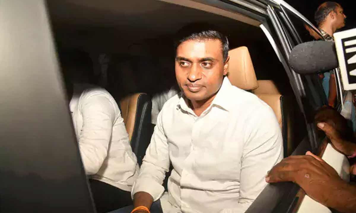 YSRCP MP Mithun Reddy Remanded in AP Liquor Case