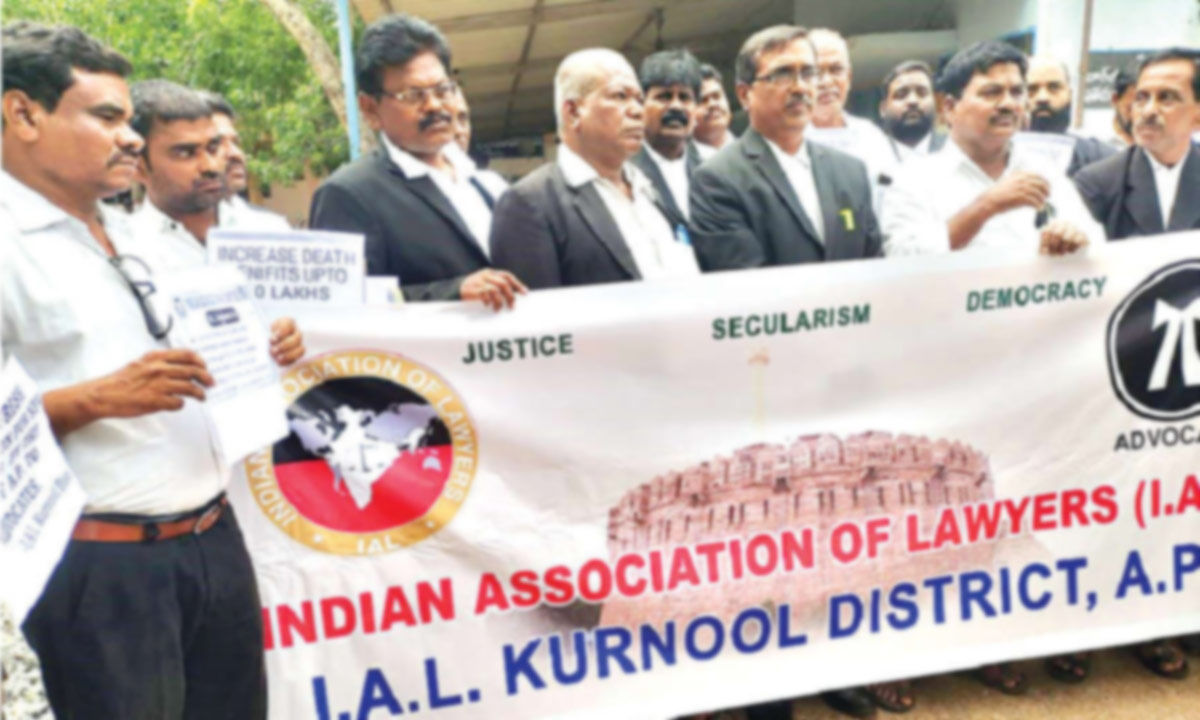 Resolve long pending issues, demand lawyers