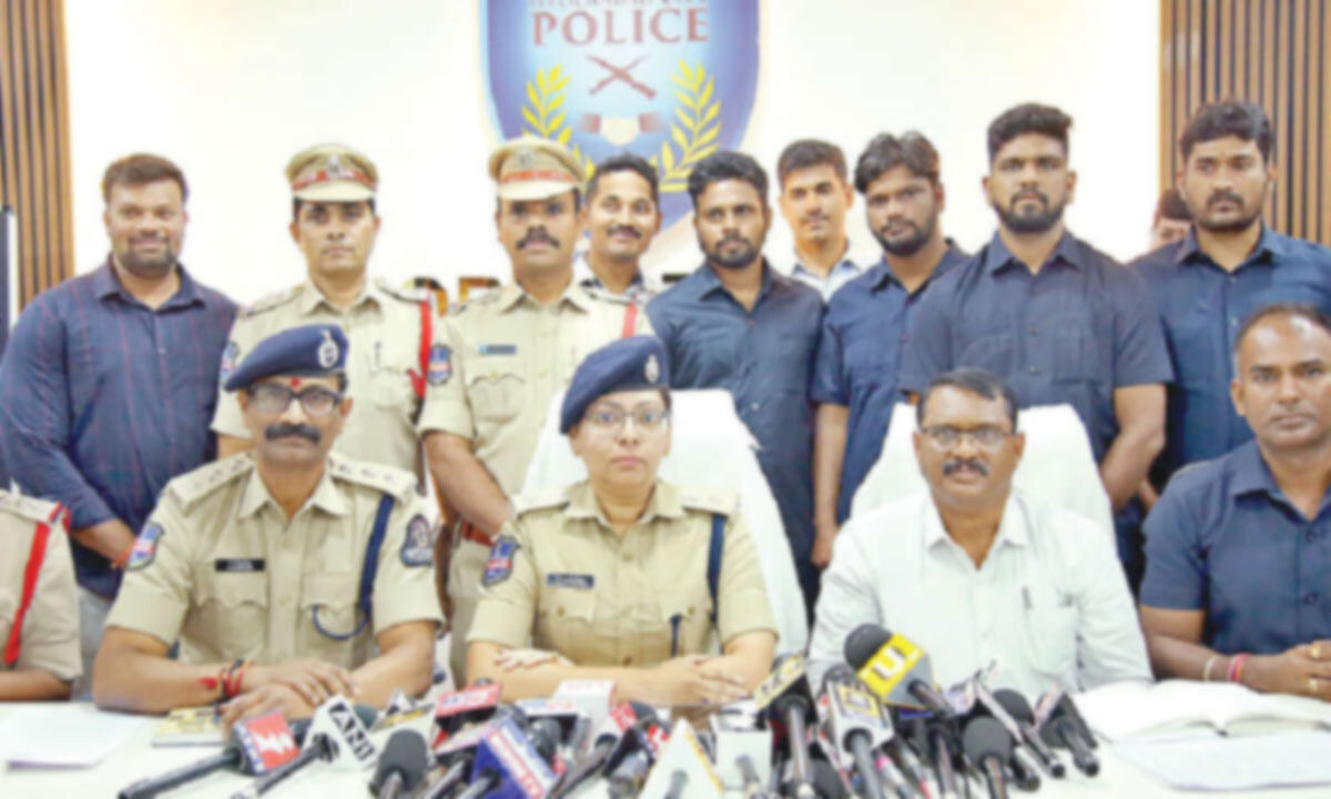 Hyd police blow lid off illegal surrogacy racket