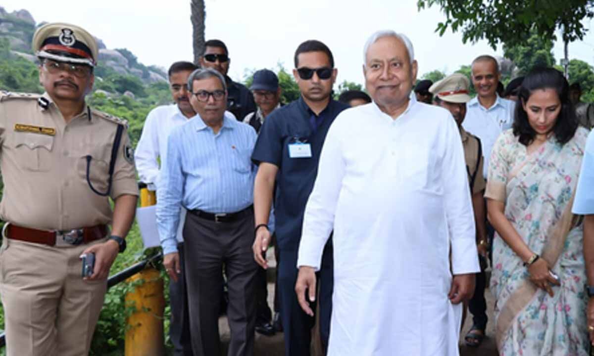 CM Kumar lays foundation stones for Rs 570 cr development projects in Muzaffarpur