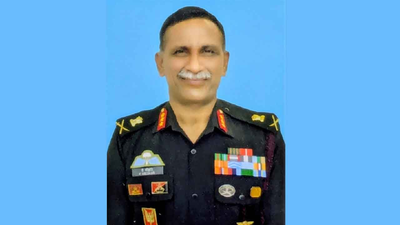 Lt Gen V Sreehari Assumes Command of Dakshin Bharat Area