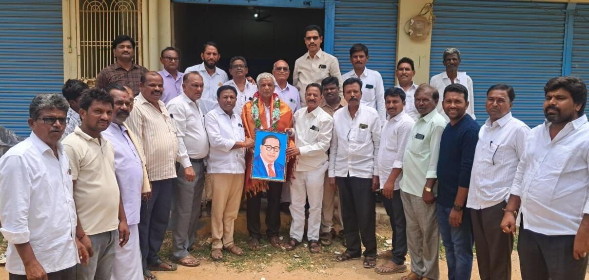 Retired Teacher Pothula Jagapathi Reddy Felicitated by Aija All-Party ...