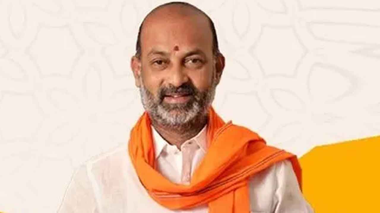 Case against Bandi Sanjay dismissed by special court