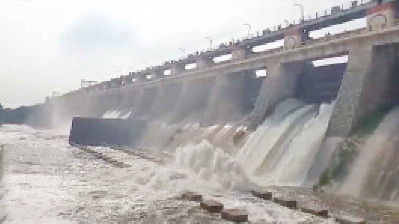 Musi project gates lifted to release 1,200 cusecs water