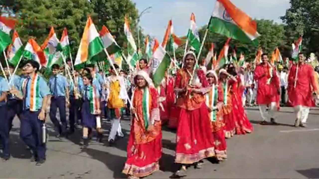 Gujarat: Grand Tiranga Yatra organised in Gandhinagar ahead of ...