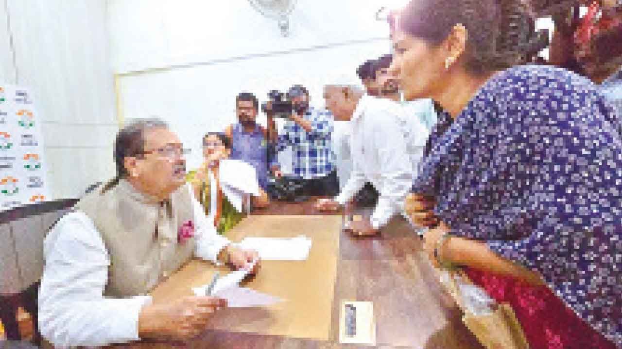 Riled KCR trying to conceal KLIP fiasco, says Shabbir Ali