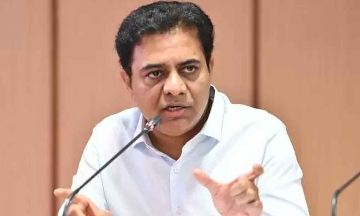 KTR going all out to pep up party cadre in the run-up to JH bypoll