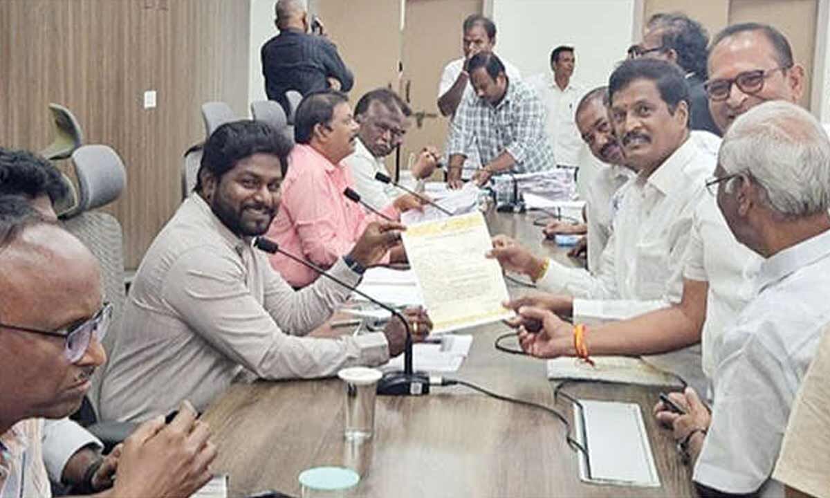 Amid viral fevers, corporators flay bogus RO plants