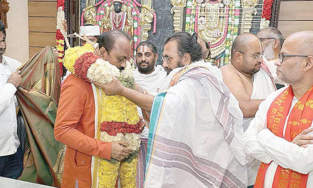 Syamala Rao bids adieu as TTD EO