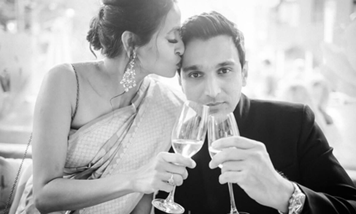 Pratik Gandhi celebrates 19 years of togetherness with wife Bhamini Oza ...
