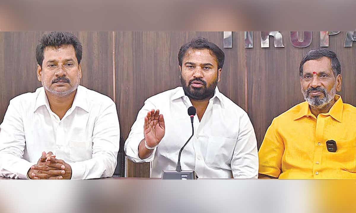TDP leaders charge Bhumana with spreading lies to please Jagan