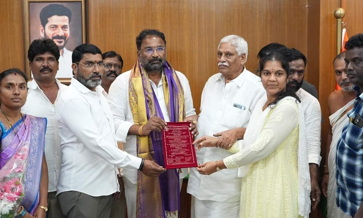 Grand Dasara Sharannavaratri Celebrations at Sri Jogulamba Bala ...