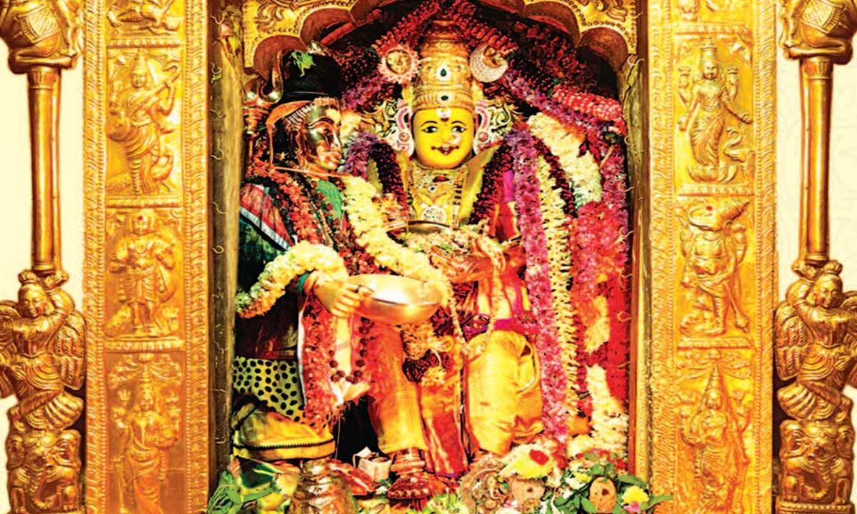 Durga adorned in Sri Annapurna Devi Avataram
