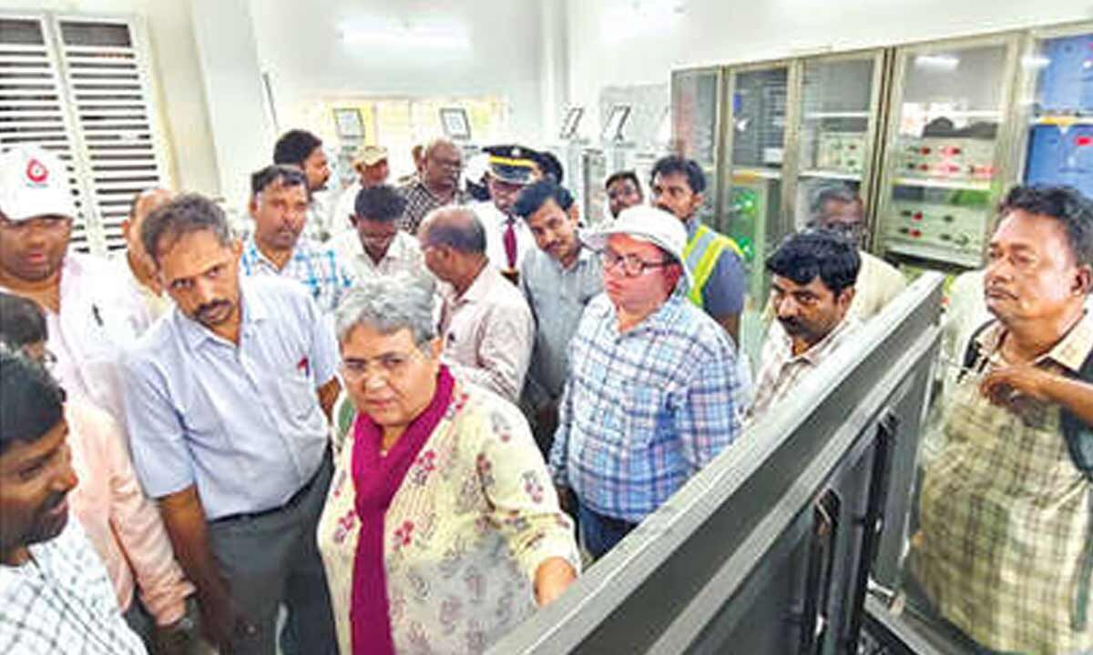 Tsunduru-Peddavadlapudi railway line inspected