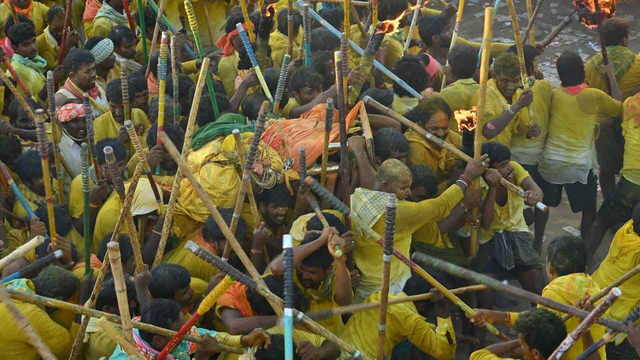 Devaragattu Banni festival: When wounds of stick-fighting are deemed ...