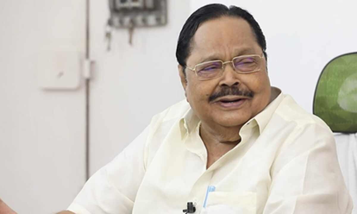 ‘True leader has eyes all over his body’: TN Minister Vijay and Guv