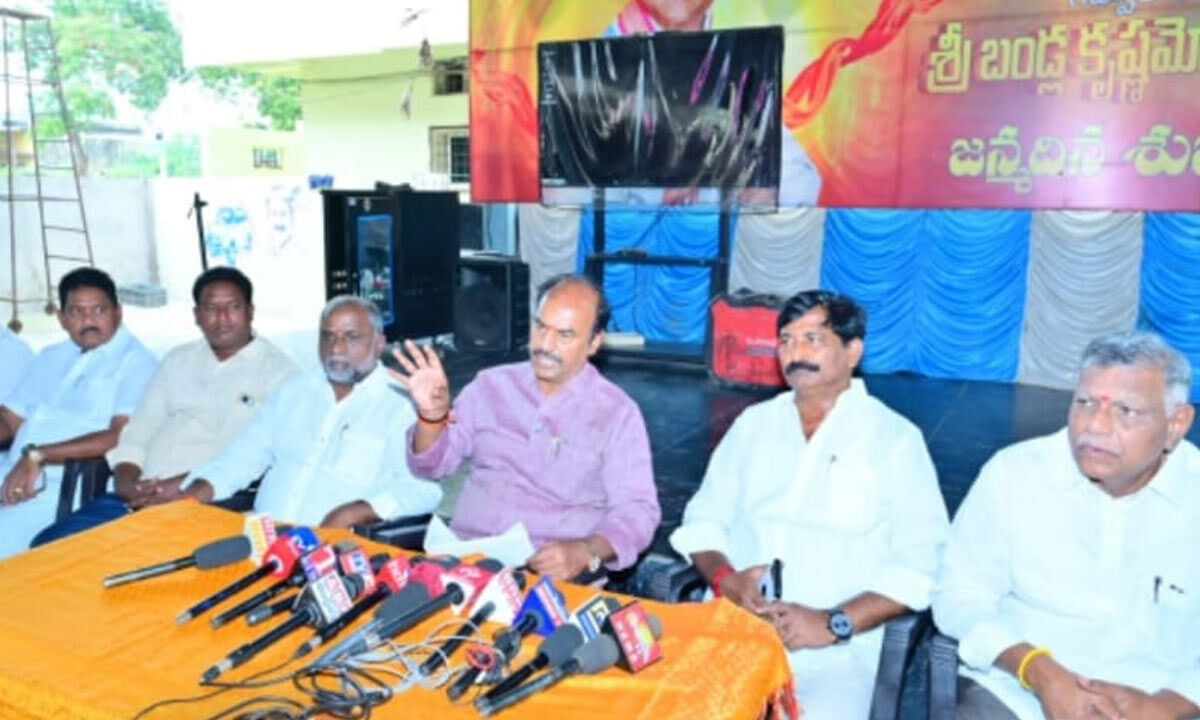 Gadwal MLA Bandla Krishna Mohan Reddy Unveils Rs 316 Crore Development ...