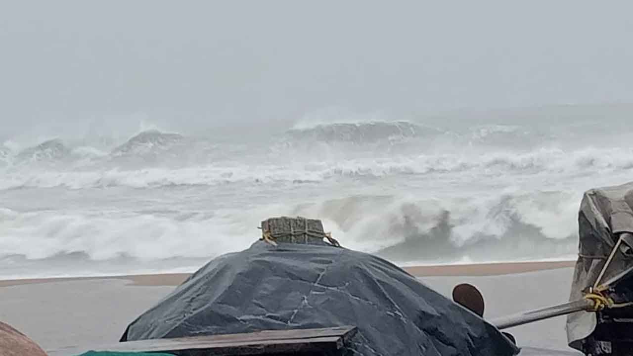 Rain Alert For Many States: Cyclone Montha to hit today