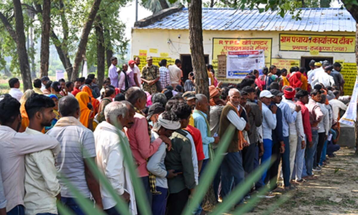 Bihar polls: Over 47 pc polling in 2nd phase so far, 5 pc more than 1st