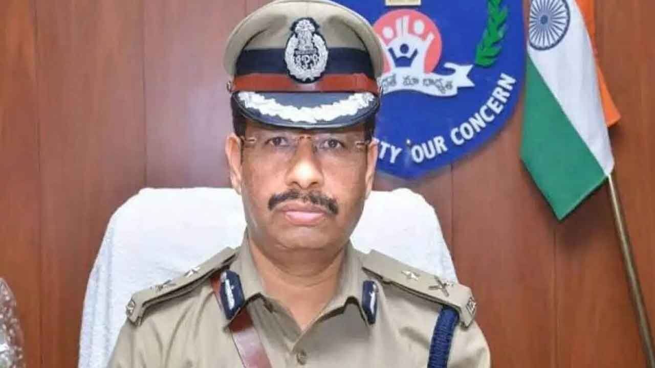 Cyber Simbas on board: Top cop initiates new age awareness against ...