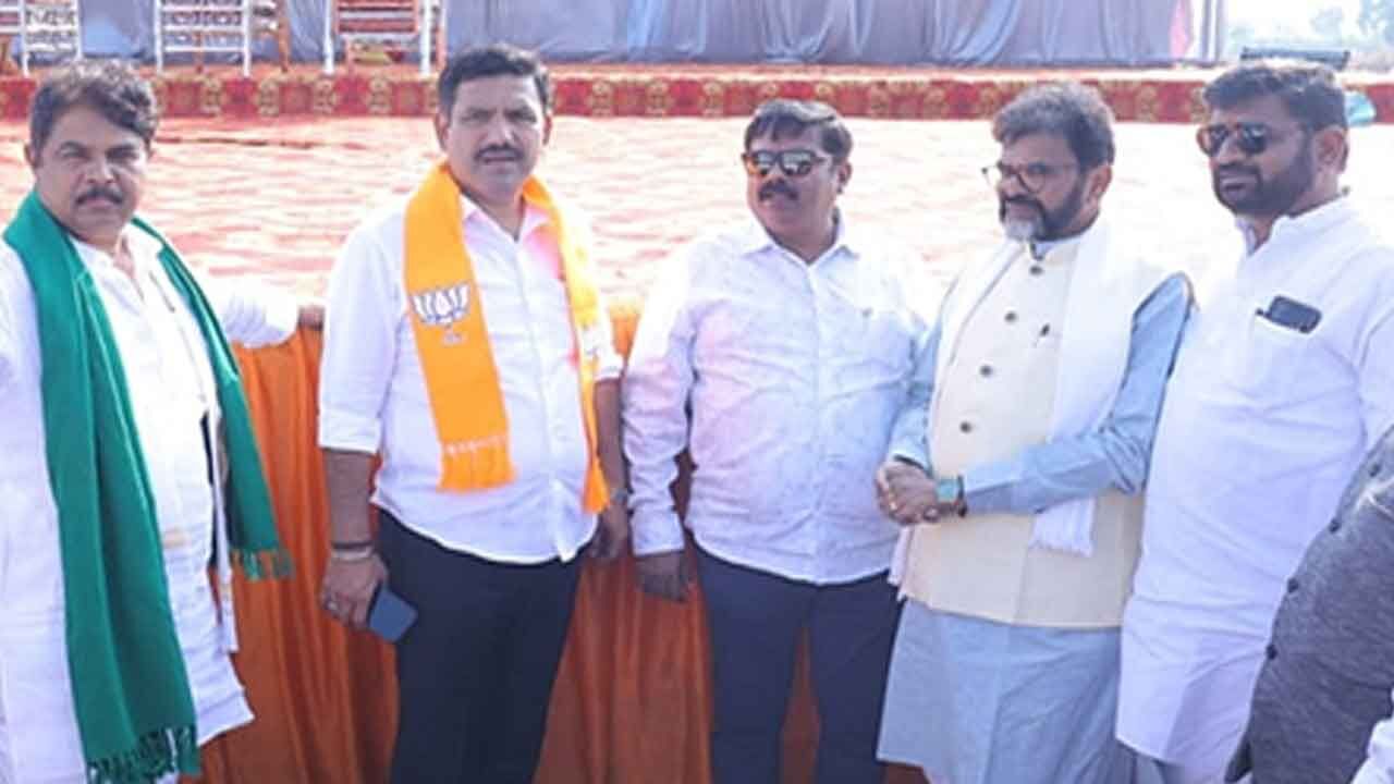 Karnataka BJP announces massive farmers' protest, gherao of Suvarna Soudha