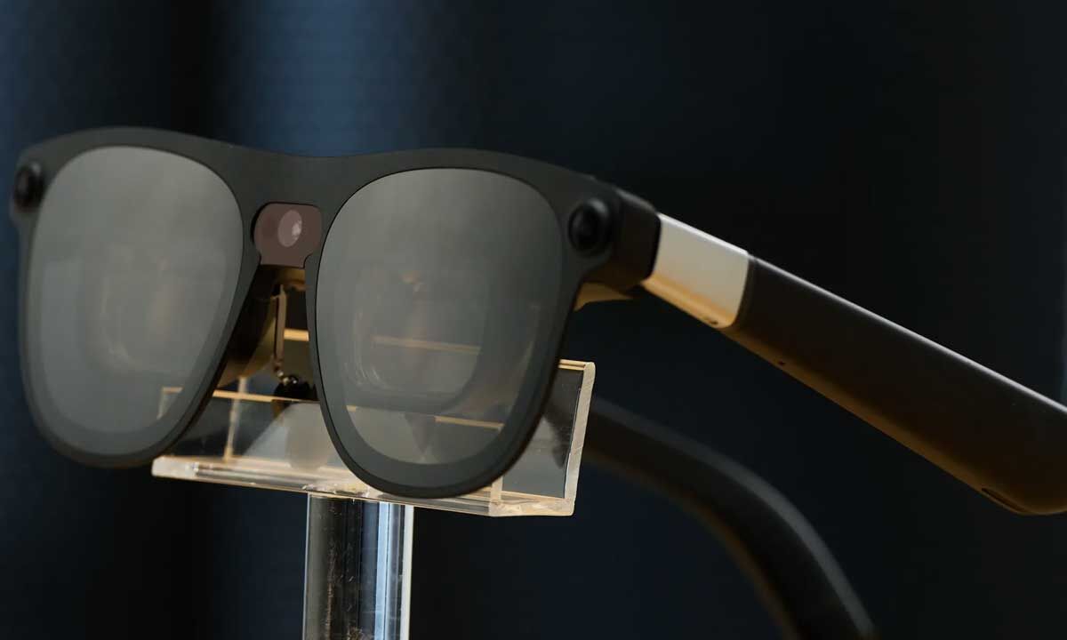 Google Unveils Project Aura: AI-Powered Android XR Smart Glasses Coming ...