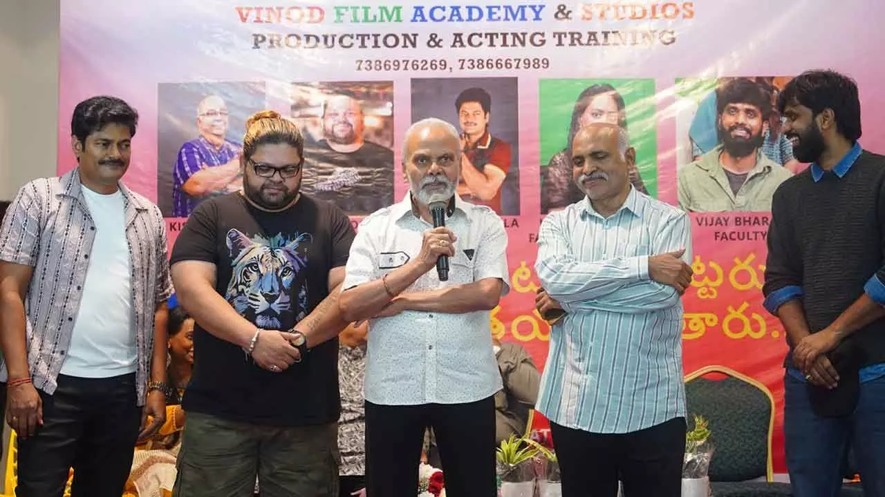 Vinod Film Academy enters production; first film gets a grand launch