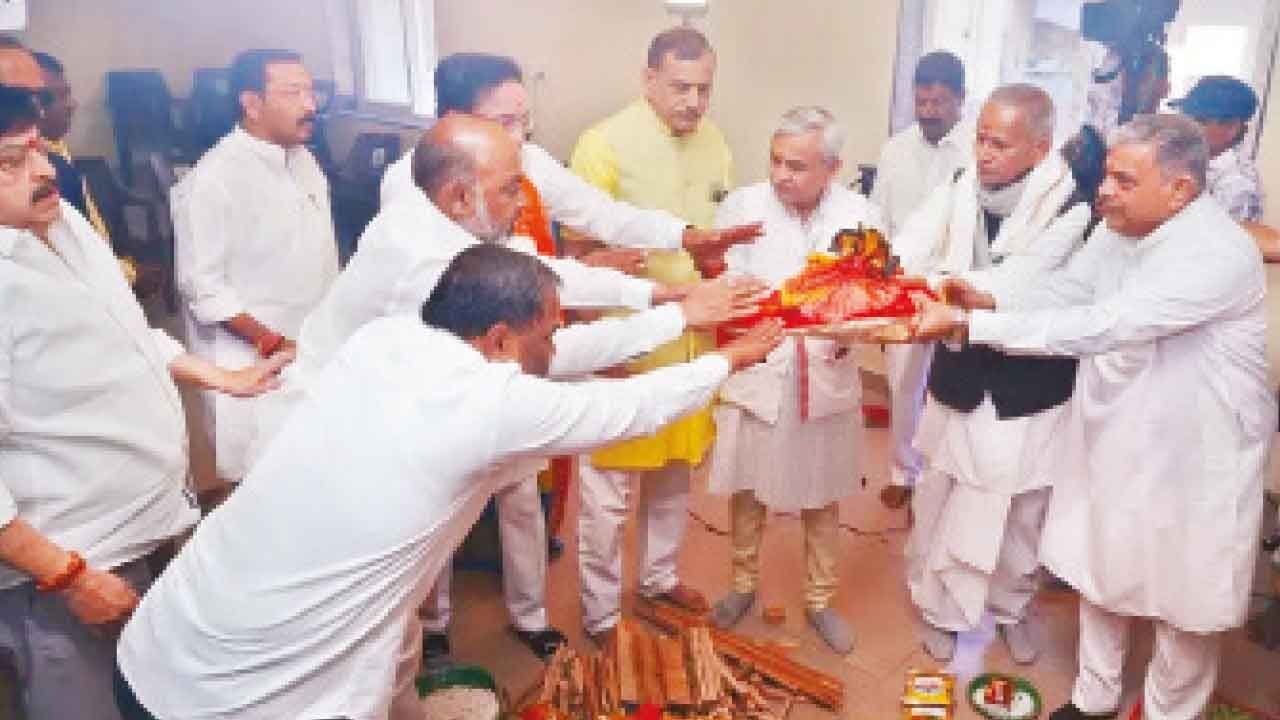 Union Ministers, leaders attend grand opening of BMS Office