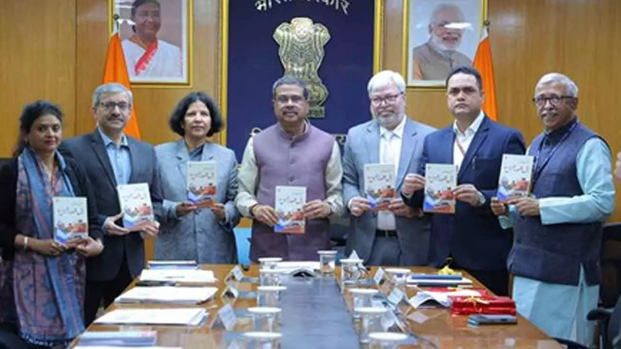 Urdu compilation of PM Modi's I-Day speeches unveiled by Union Minister ...