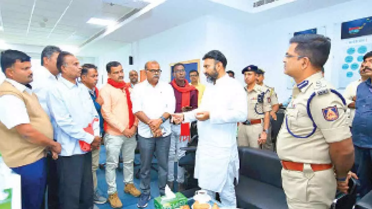 New airport parking rules impact taxi drivers