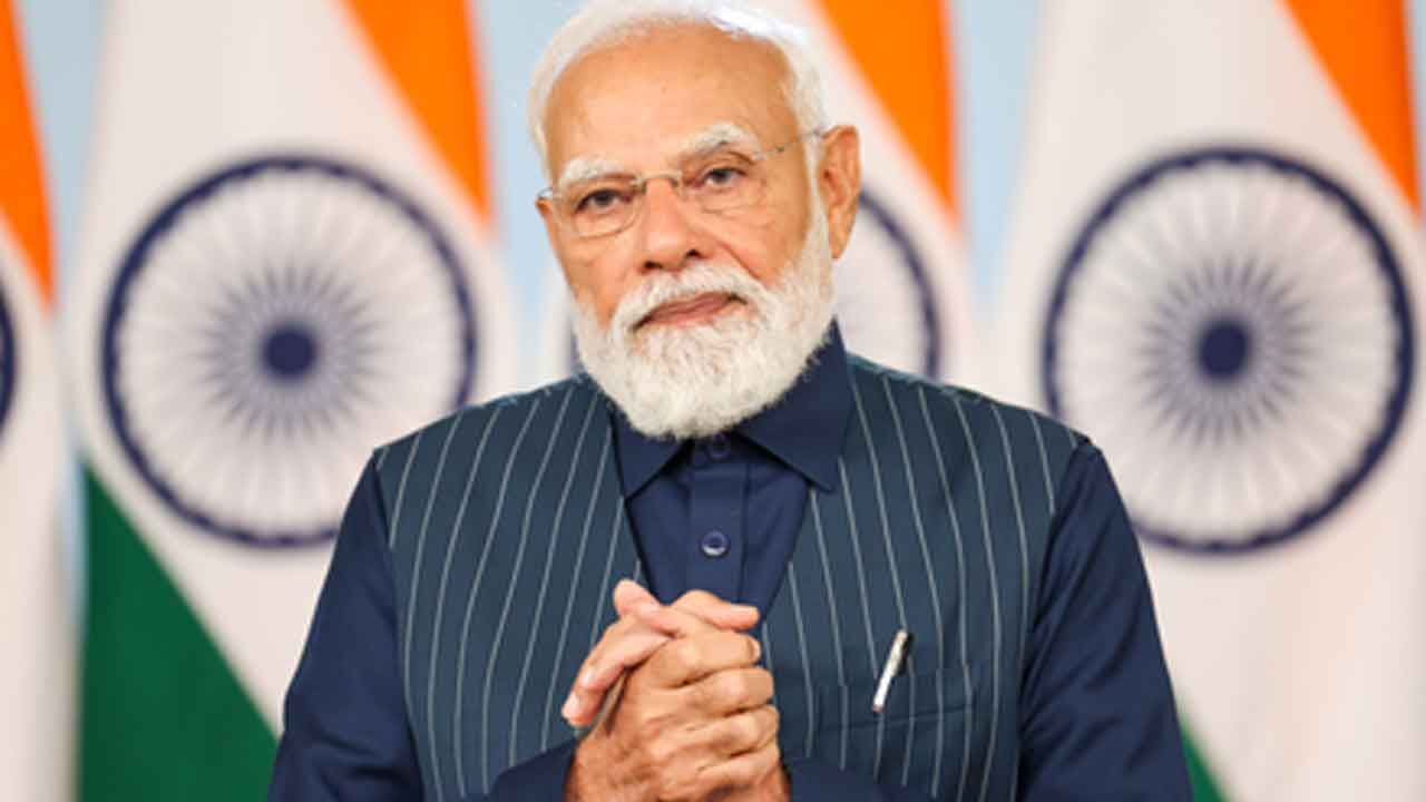 PM Modi likely to flag-off 1st Vande Bharat train on Jan 17 between ...