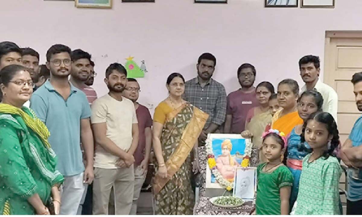 Swami Vivekananda Jayanti celebrated at Tagore Library