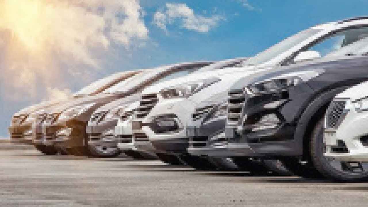 Passenger vehicle dispatches highest in 2025