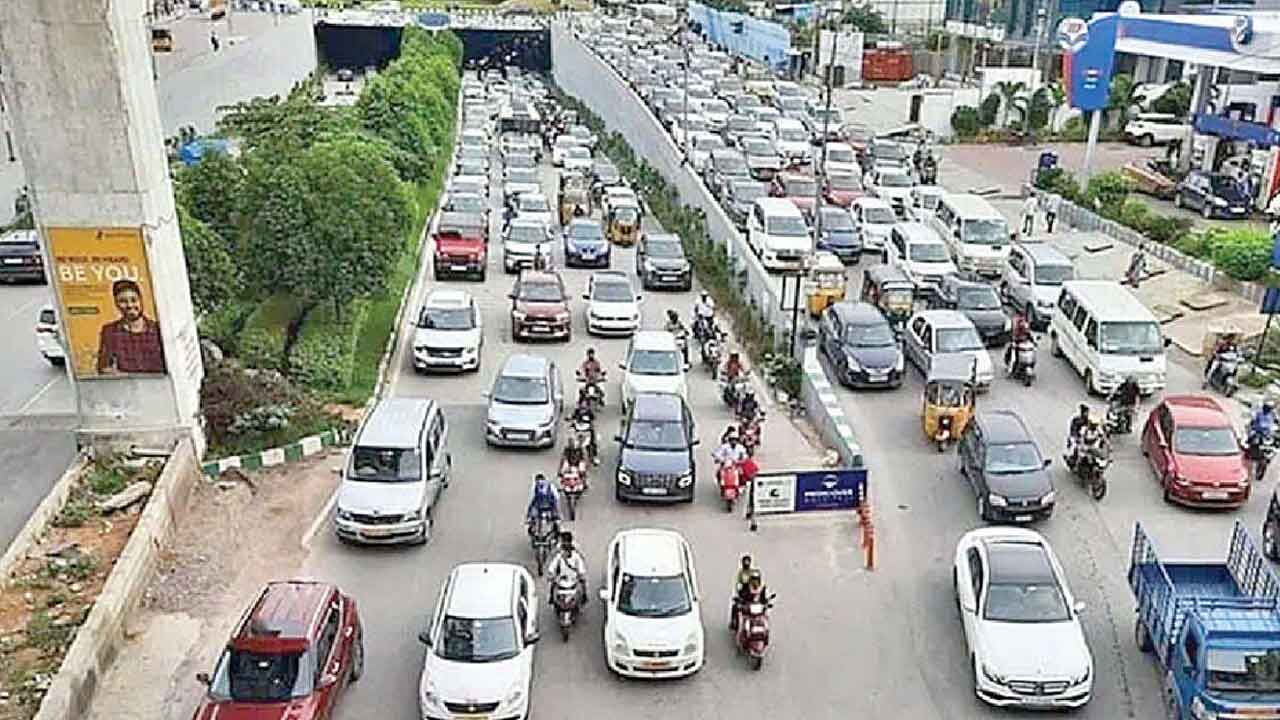 Major traffic diversions between Malakpet & Santosh Nagar for new ...