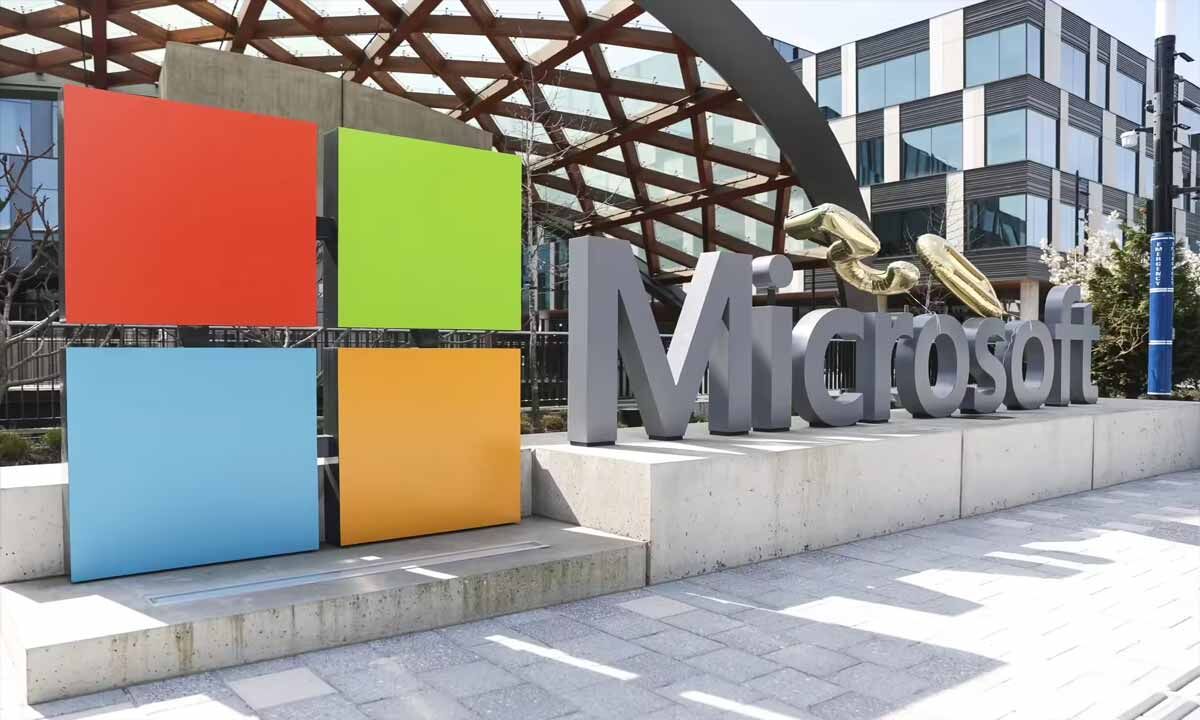 Microsoft Cuts Staff Library, News Access Amid AI Push After 15,000 Layoffs