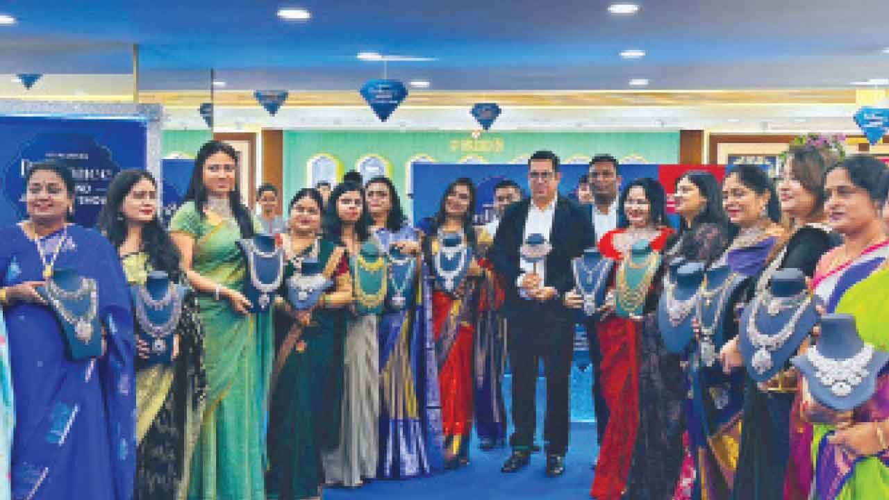 Joyalukkas diamond jewellery show debuts in city