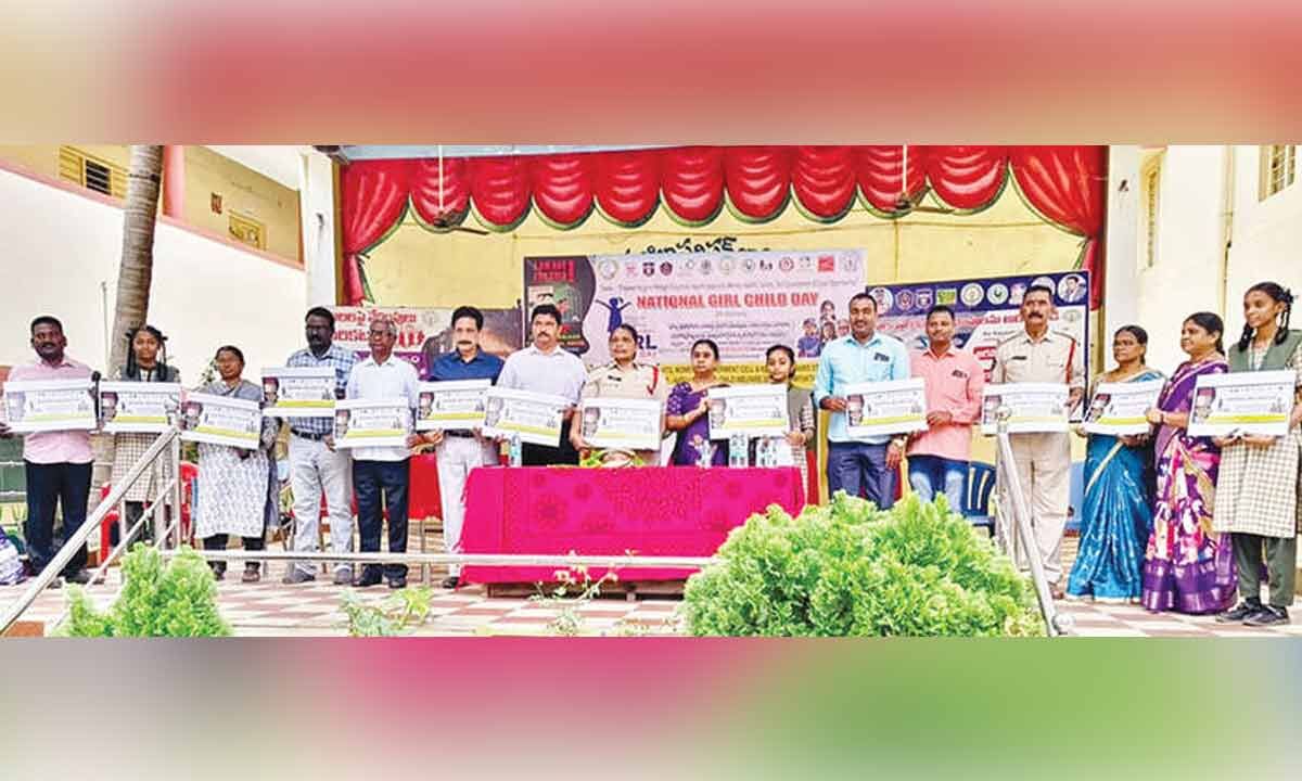 Be bold in facing challenges, girls exhorted