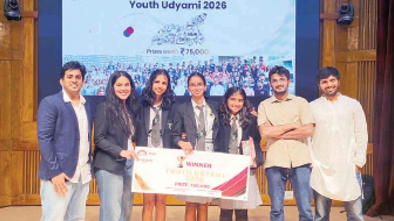 School students recognised at IIMB for developing mentorship platform
