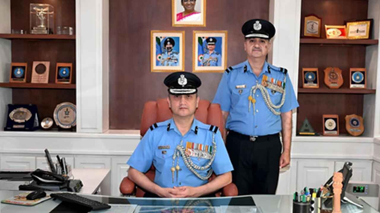 Air Commodore BS Vijay Rao assumes command of Palam Base Repair Depot