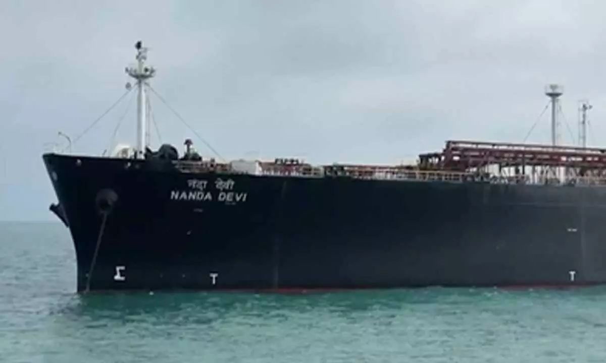 Indian‑flagged LPG tanker 'Nanda Devi' arrives at Gujarat's Vadinar Port