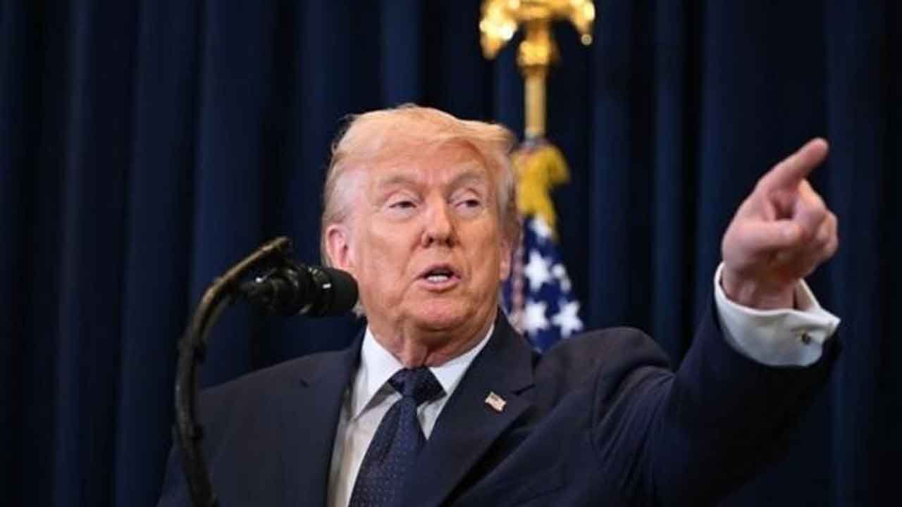 Iran Warns of Strikes On Key Gulf Bridges Following US Attack