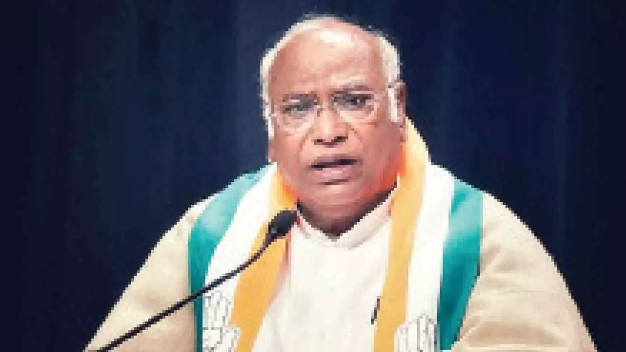 Kharge regrets remarks on Gujarat during Kerala poll speech
