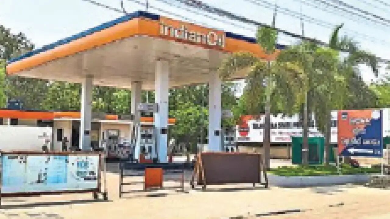 Fuel shortage hits united Nalgonda