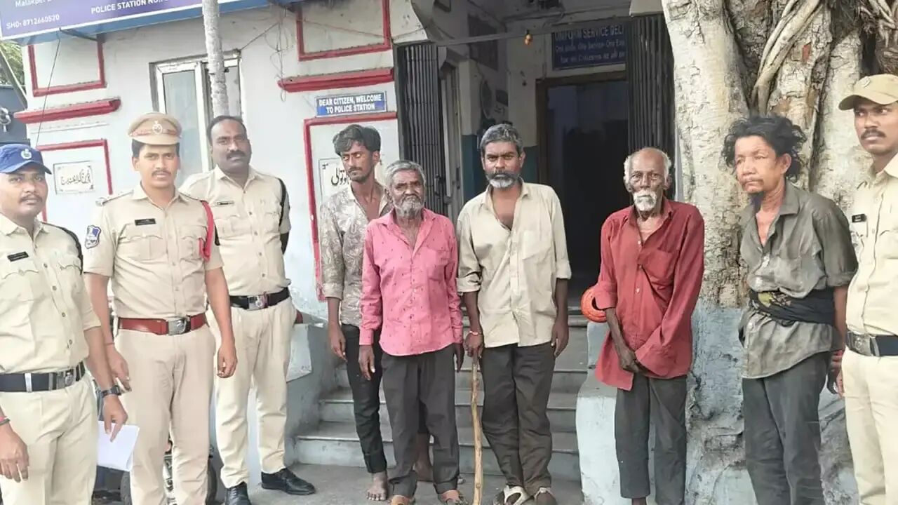 Chaderghat police rescue five destitute men