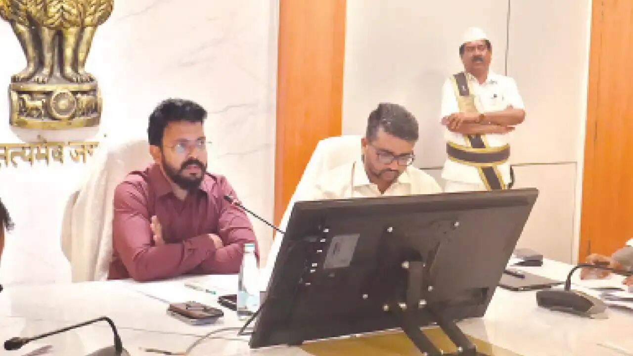 Expedite drainage works, officials told