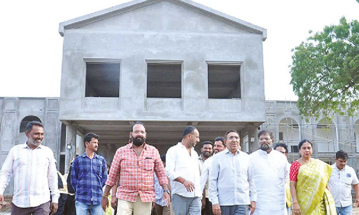 Donors support modernisation of 15 govt schools: Narayana