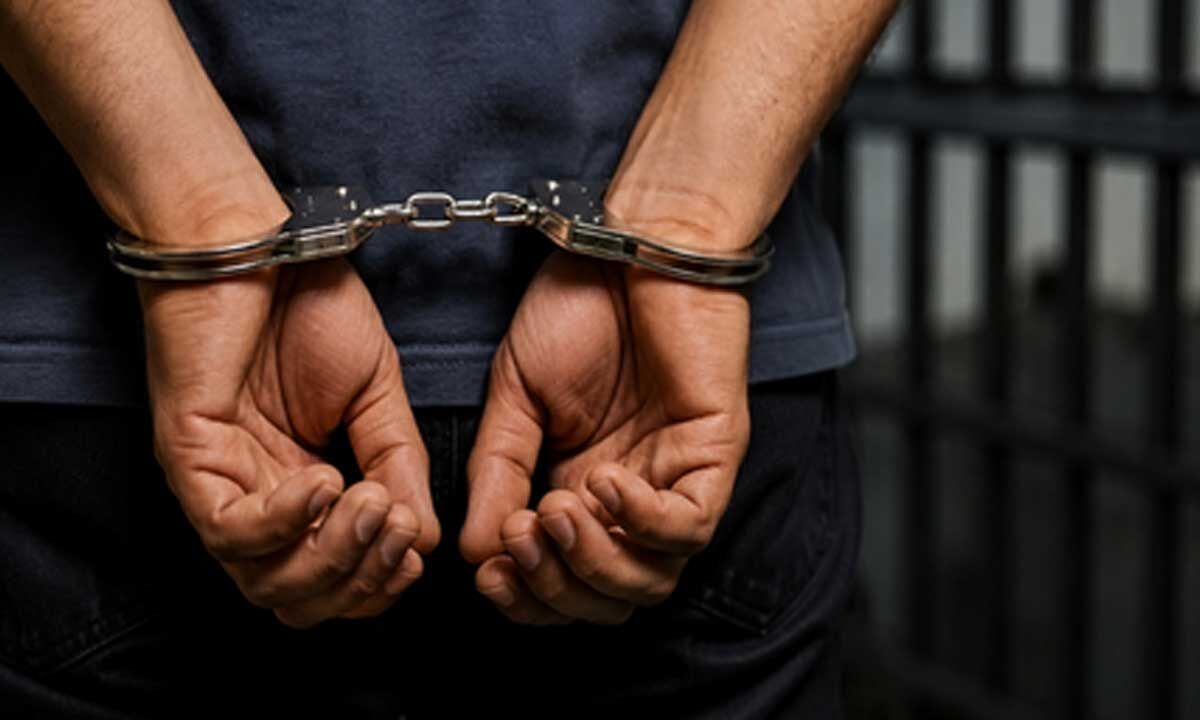 Bengal suspends Presidency Jail officials after mobile phones recovered ...