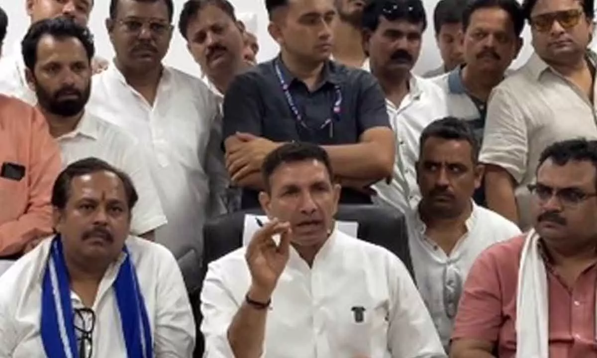 Jitu Patwari criticises MP govt over rising crime, corruption