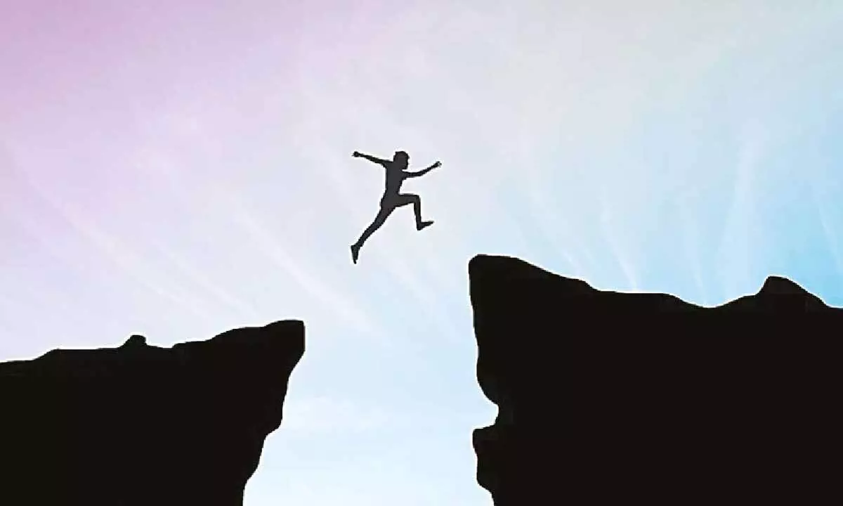 The world is not enough when courage has no limits